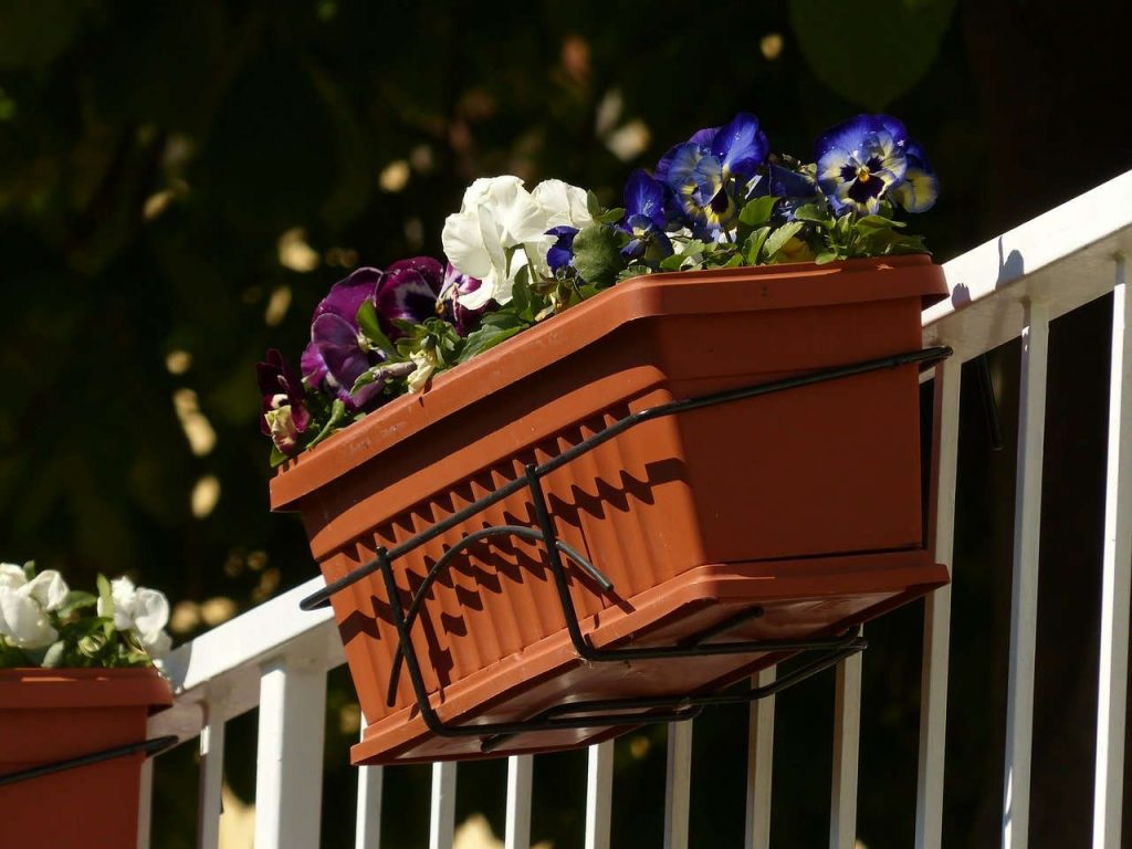 Comment faire un jardin sur un balcon - Le blog décoration de Sarah